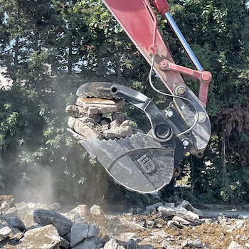 Bucket clamp - Pro Contractor Rentals